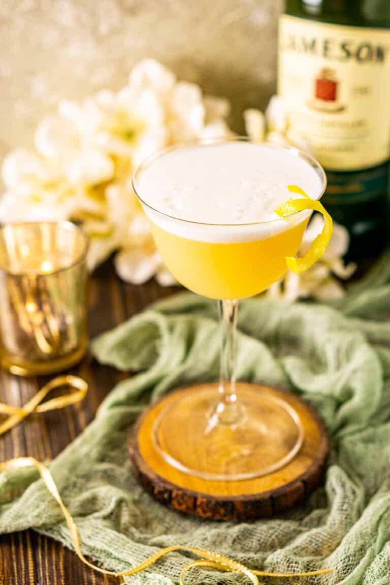 Perfect Jameson Whiskey Sour - Burrata and Bubbles